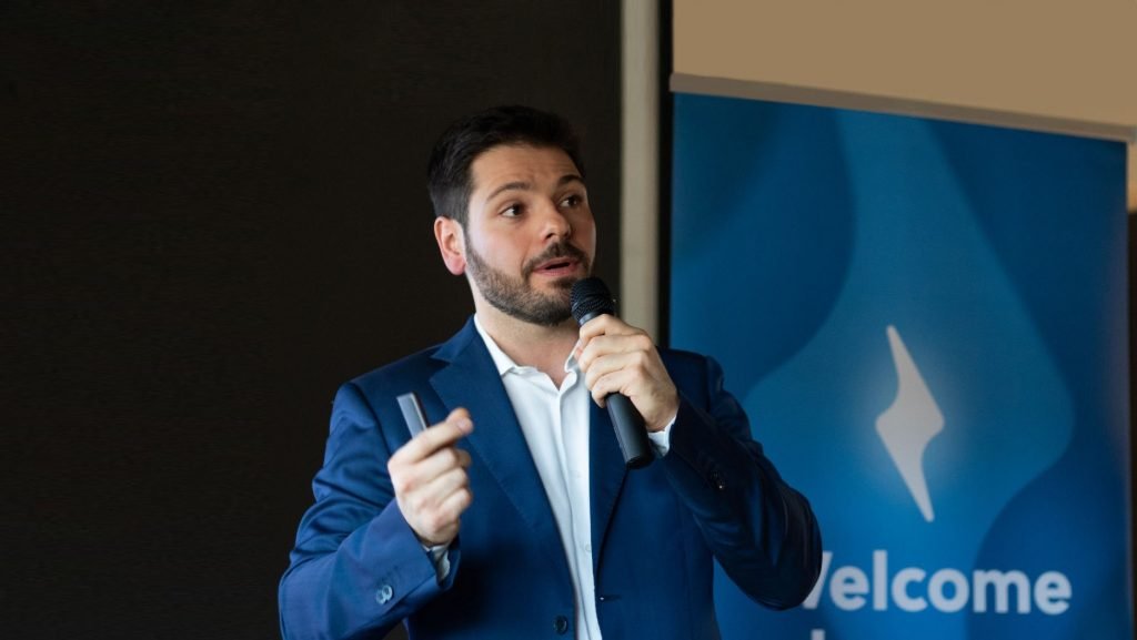 European School of Economics - Guest Speaker Session - Henry Sichel da ...